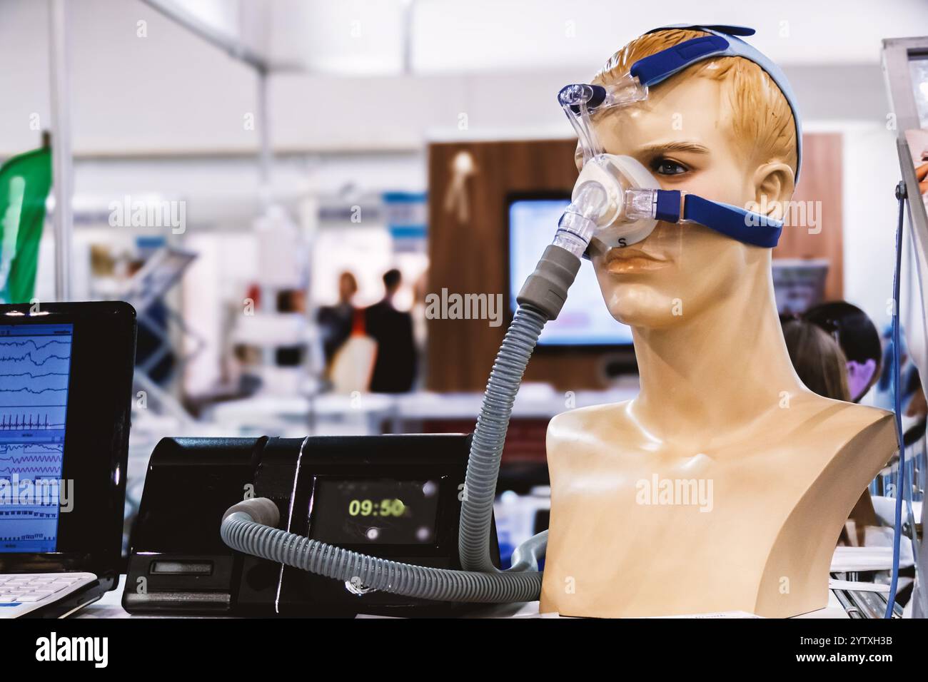 Assisted breathing device hi-res stock photography and images - Alamy