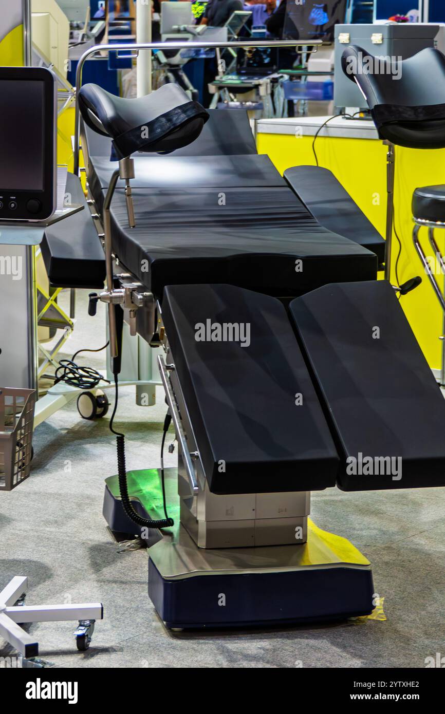 Operating table gynecology hi-res stock photography and images - Alamy