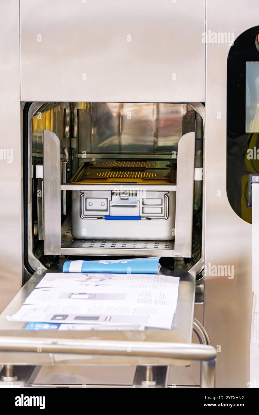 Medical Steam Sterilizer with Automatic Control Stock Photo - Alamy