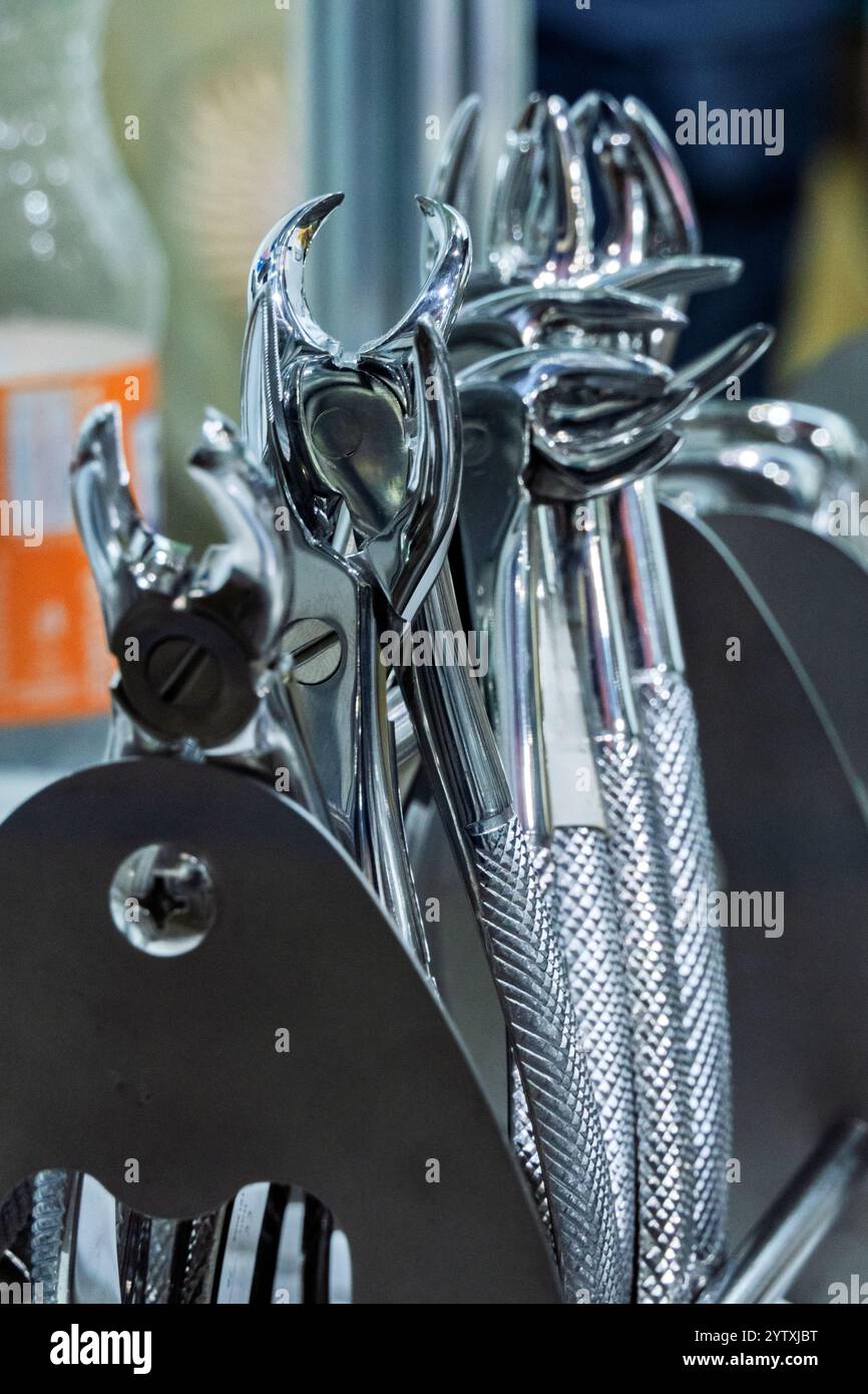 Steel dental surgical forceps hi-res stock photography and images - Alamy