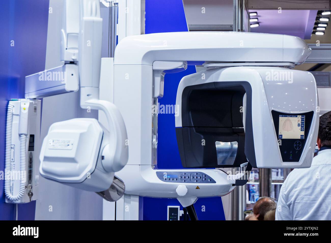 Computed tomography. 3D scanner of the dental jaw Stock Photo - Alamy