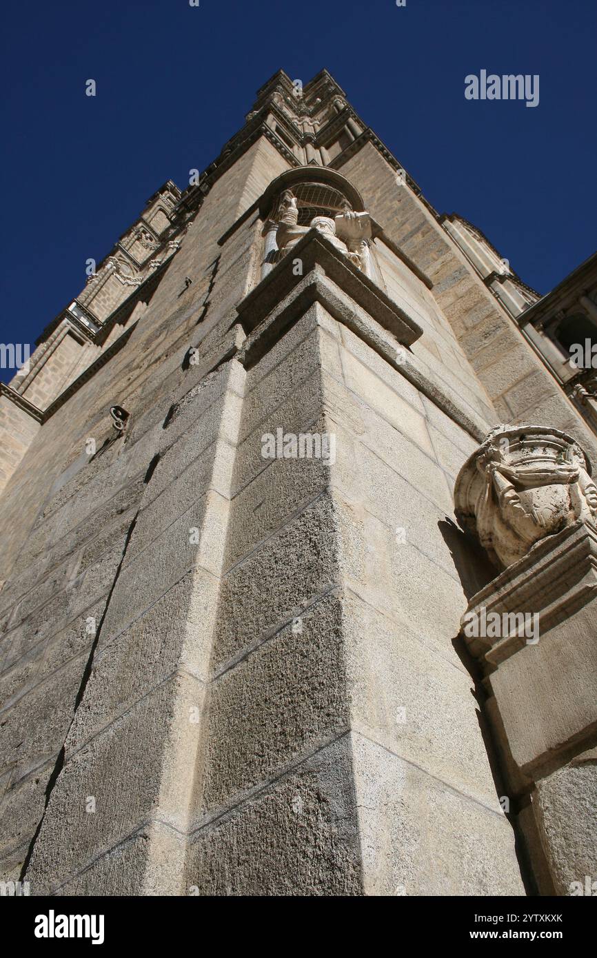 Corner perspective hi-res stock photography and images - Alamy