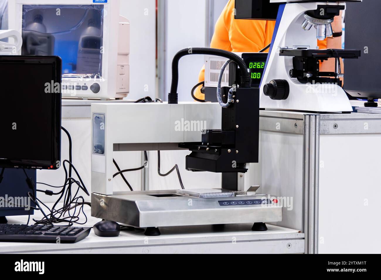 Microbial study hi-res stock photography and images - Alamy