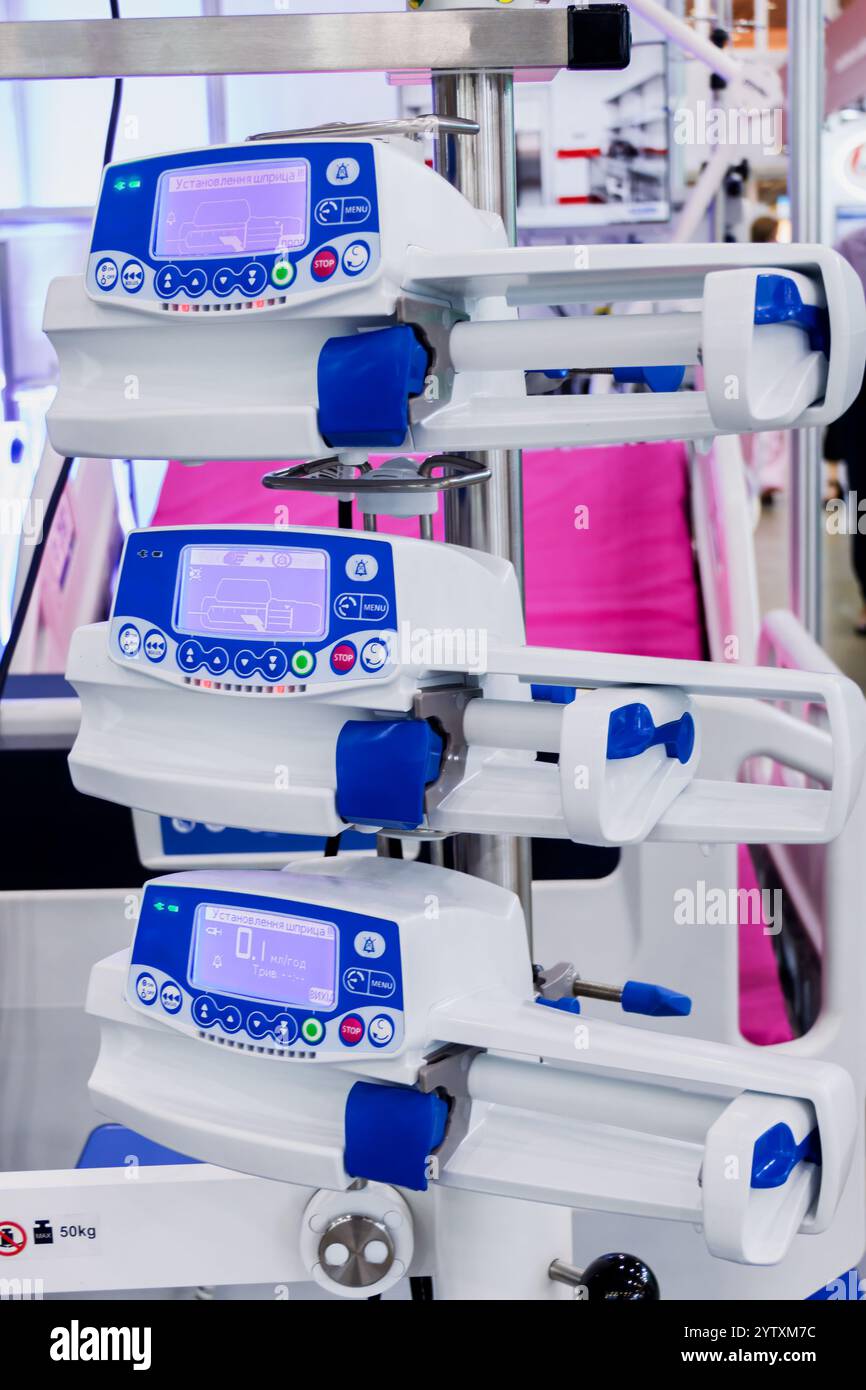 Smart infusion pump technology hi-res stock photography and images - Alamy