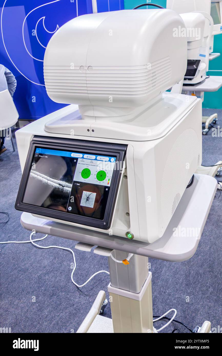 Non-contact tonometer diagnostic device for measuring patient IOP with ...