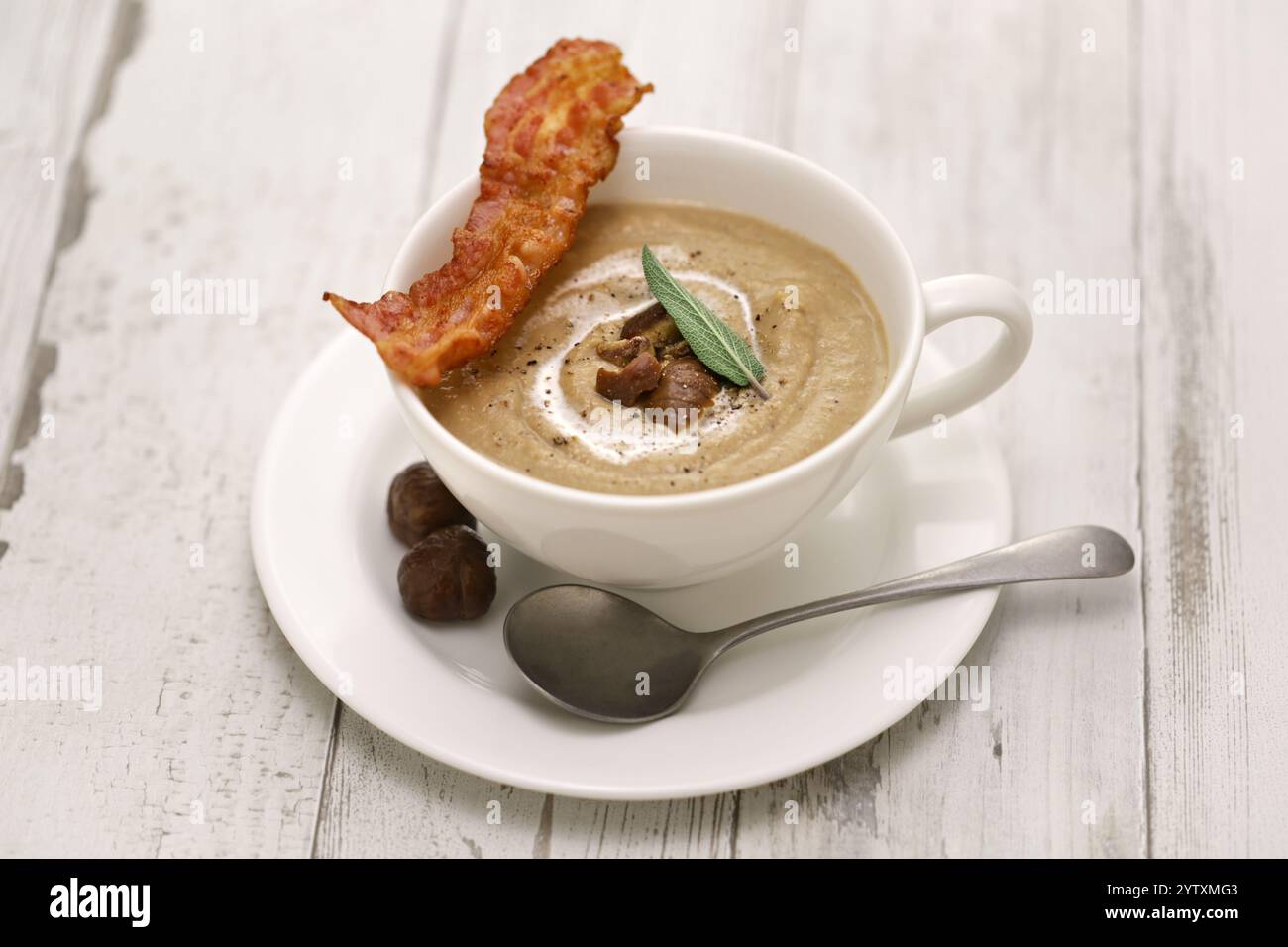 Veloute soup hi-res stock photography and images - Alamy