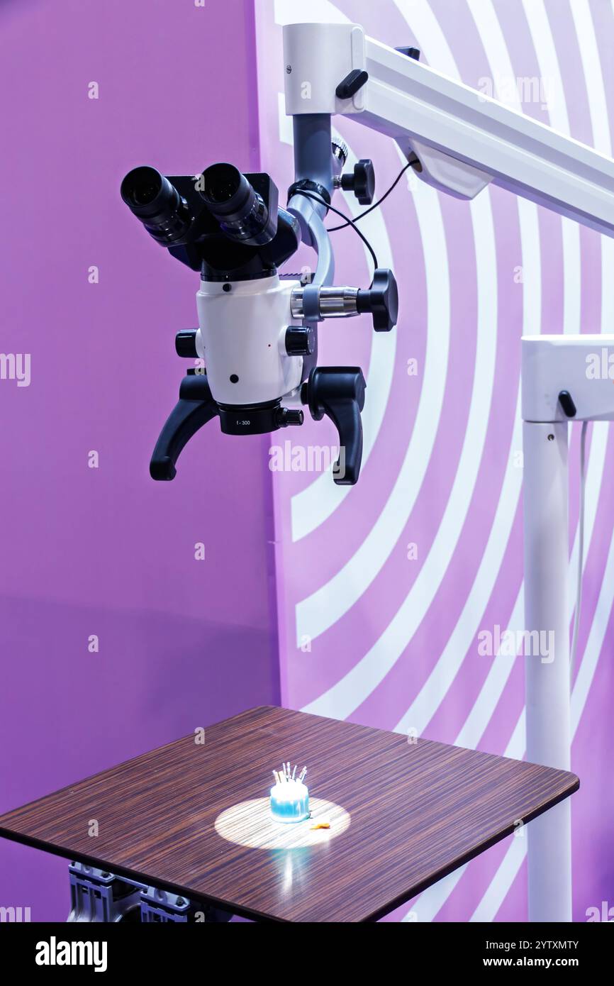 Surgical microscope with a powerful magnification range Stock Photo - Alamy