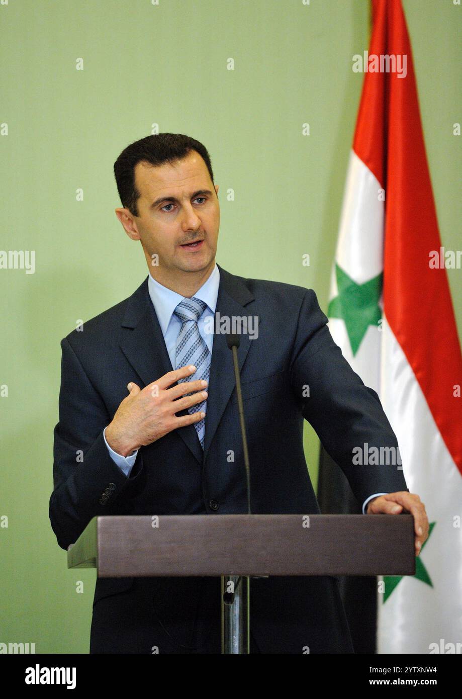 Bachar el assad damascus hi-res stock photography and images - Alamy