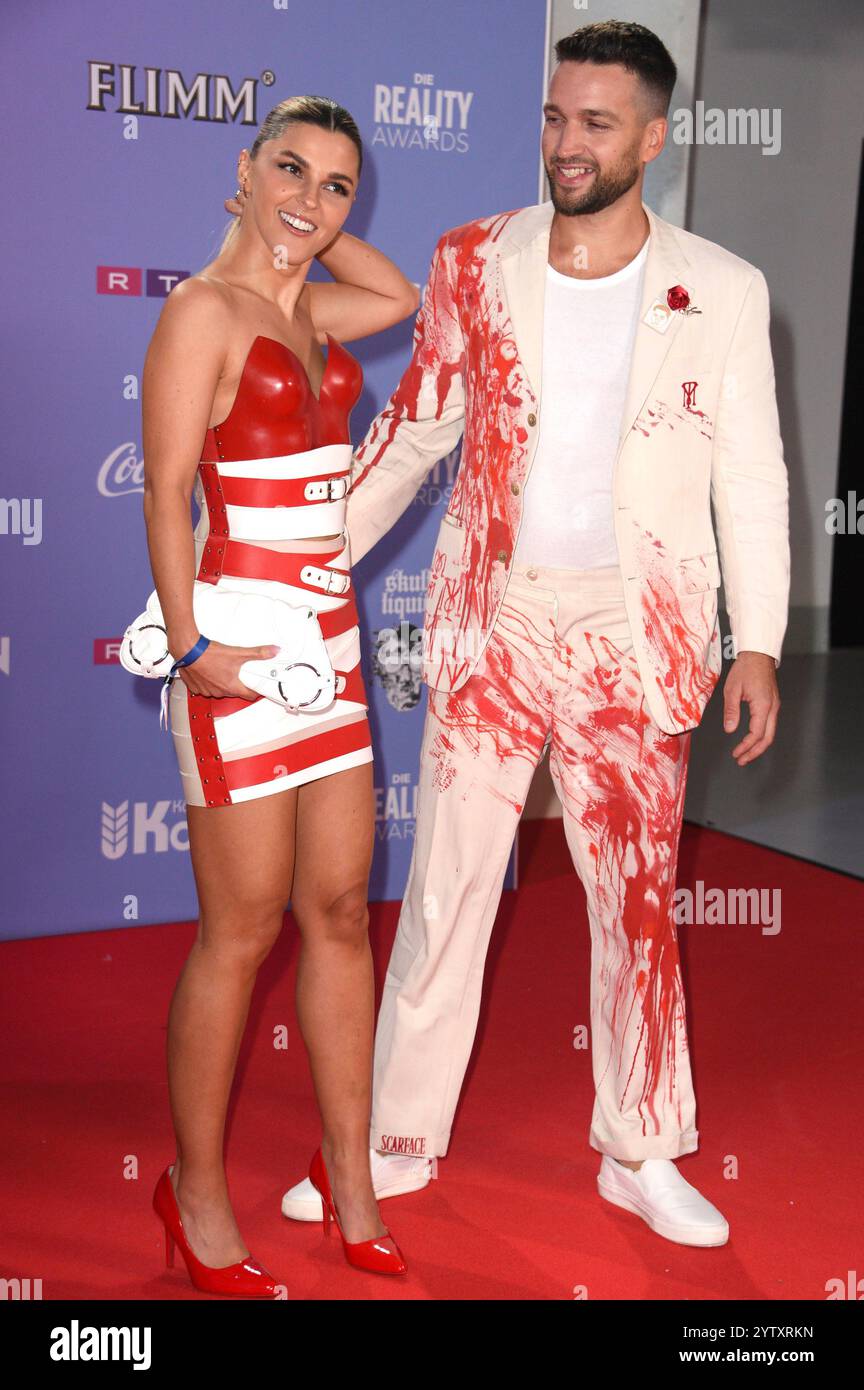 Nasrin Rapp und Josh Stodel bei der Verleihung der Reality Awards 2024 ...