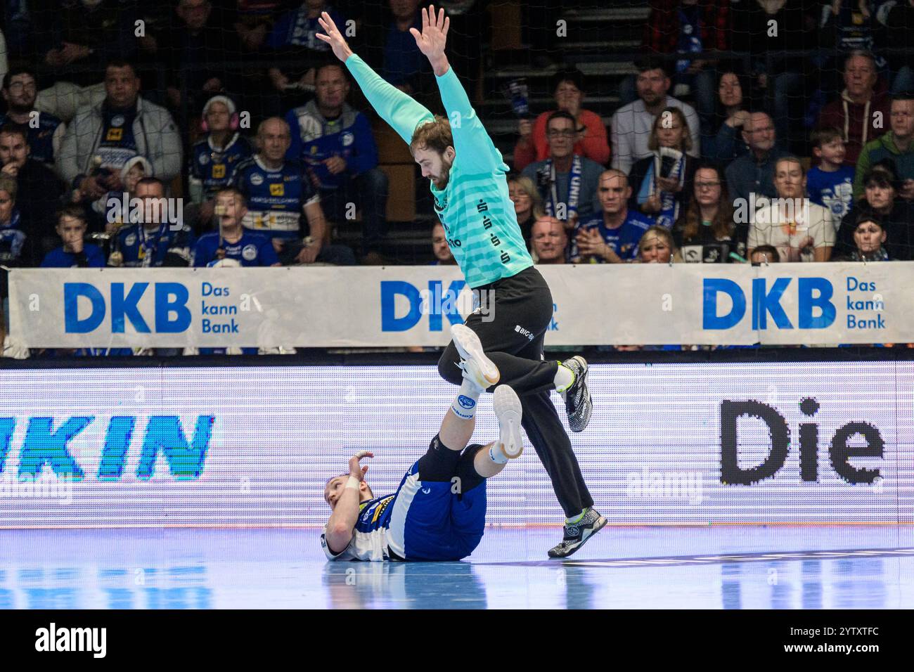 Peter Walz (ThSV Eisenach, #14), Andreas Wolff (TW, THW Kiel, #33) GER, Thueringen, ThSV ...