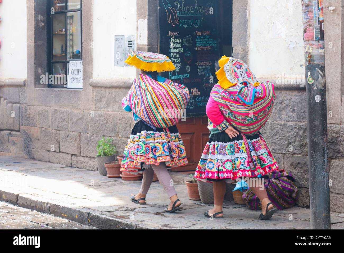 Peruvian woman walking inca hi-res stock photography and images - Alamy