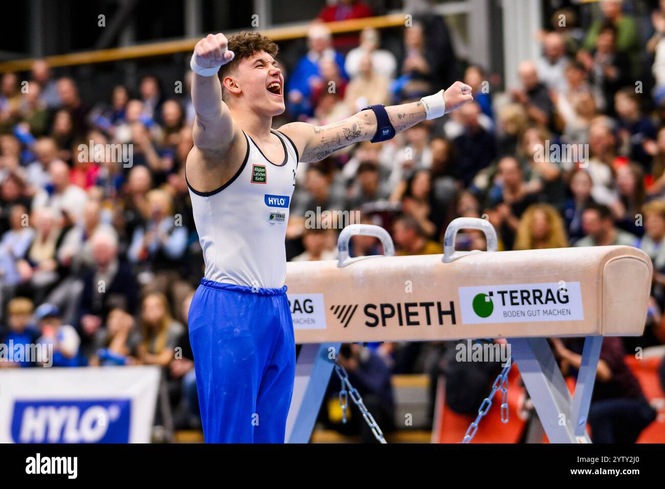07 December 2024, Saarland, Saarbrücken: Gymnastics: DTL final 2024, men, Joachim-Deckarm-Halle ...