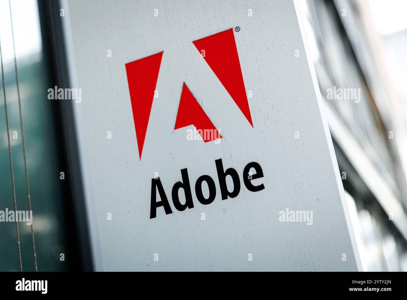 Media solutions logo hi-res stock photography and images - Alamy