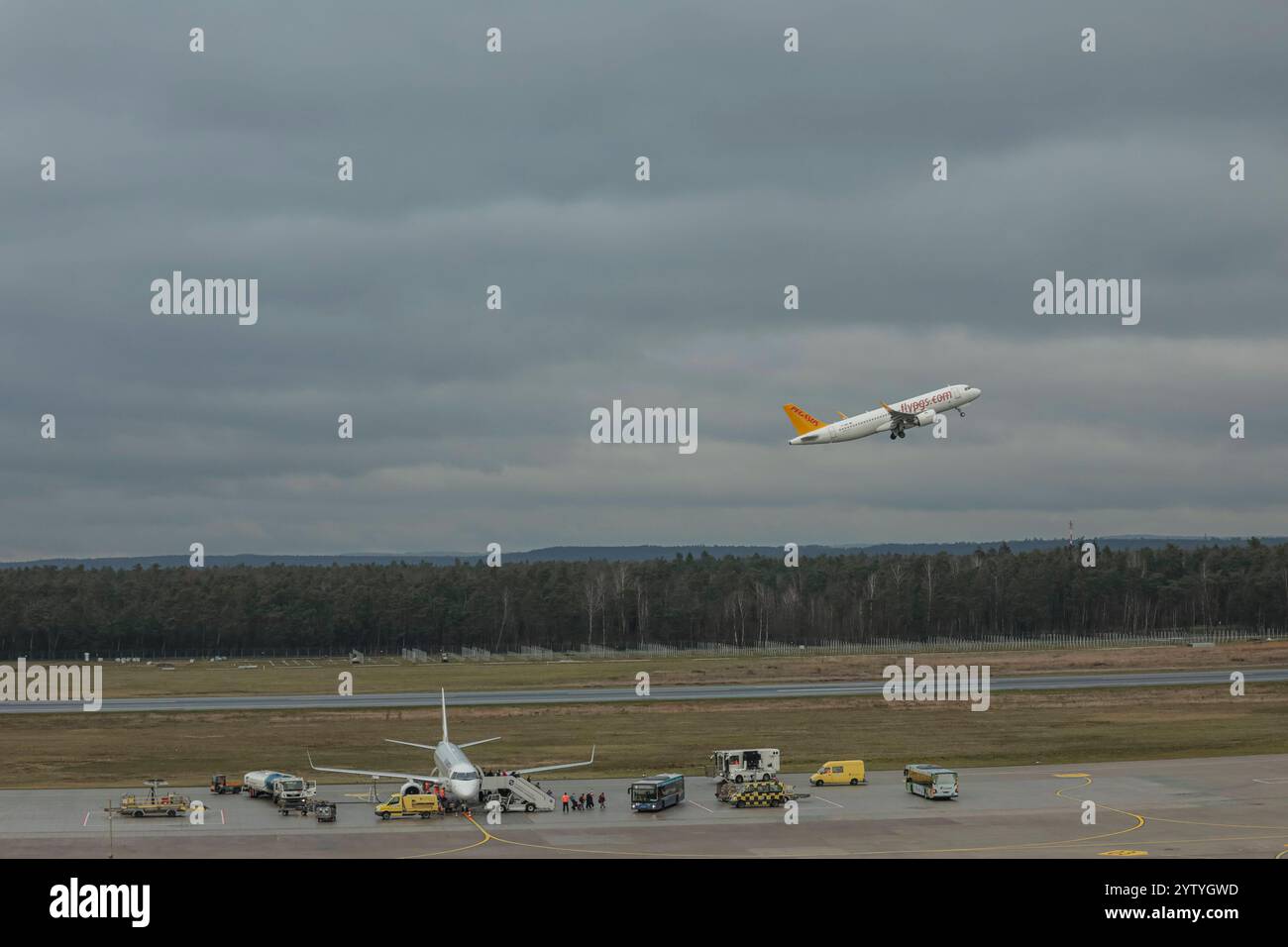 Flughafen Nürnberg: Jährlich nutzen den internationalen Nürnberger ...