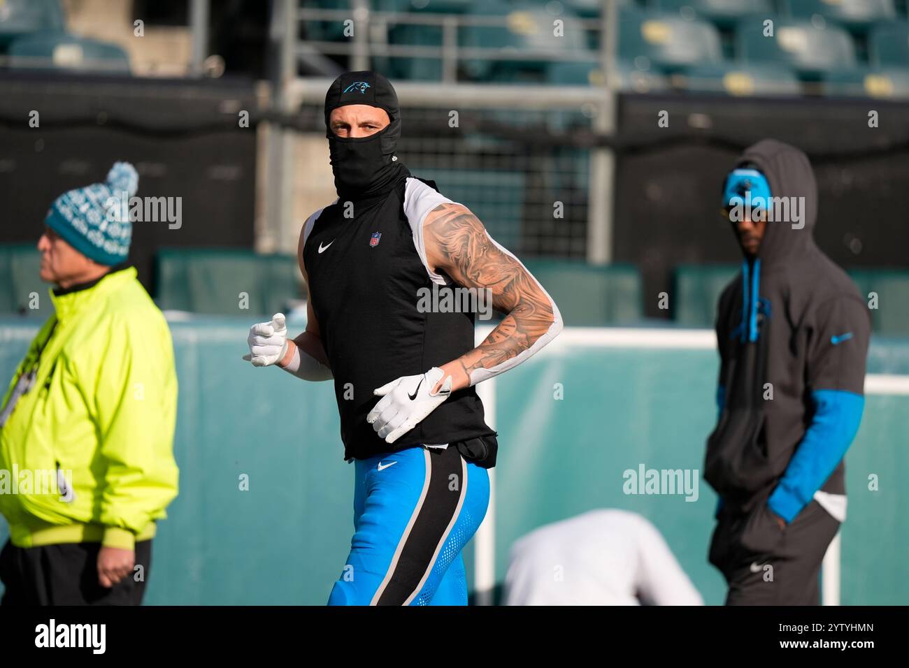 Carolina Panthers tight end Feleipe Franks warms up before an NFL ...