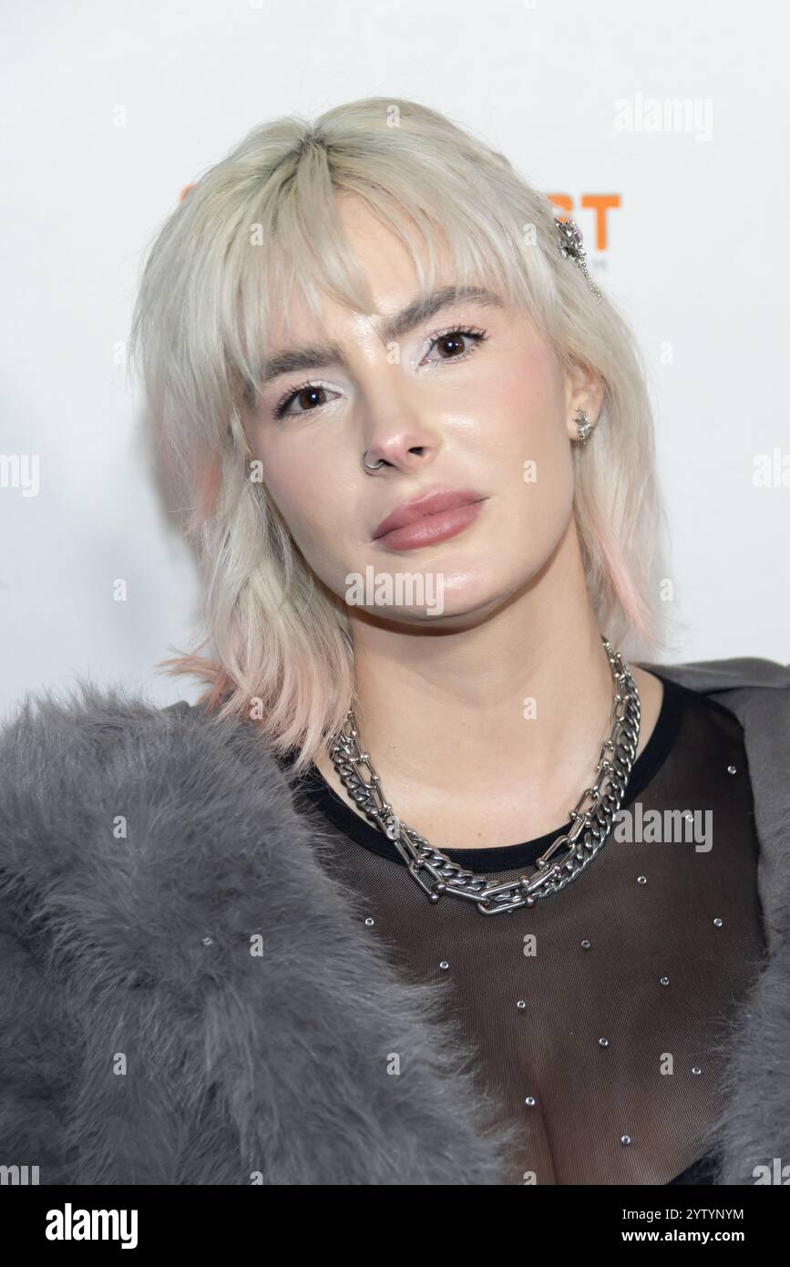 Courtney paige nelson hi-res stock photography and images - Alamy