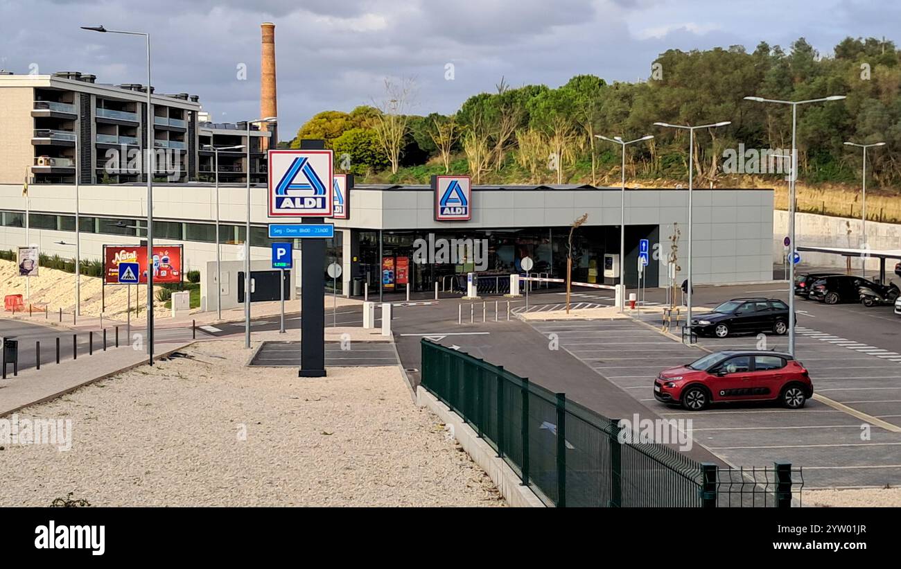 Aldi portugal hi-res stock photography and images - Alamy