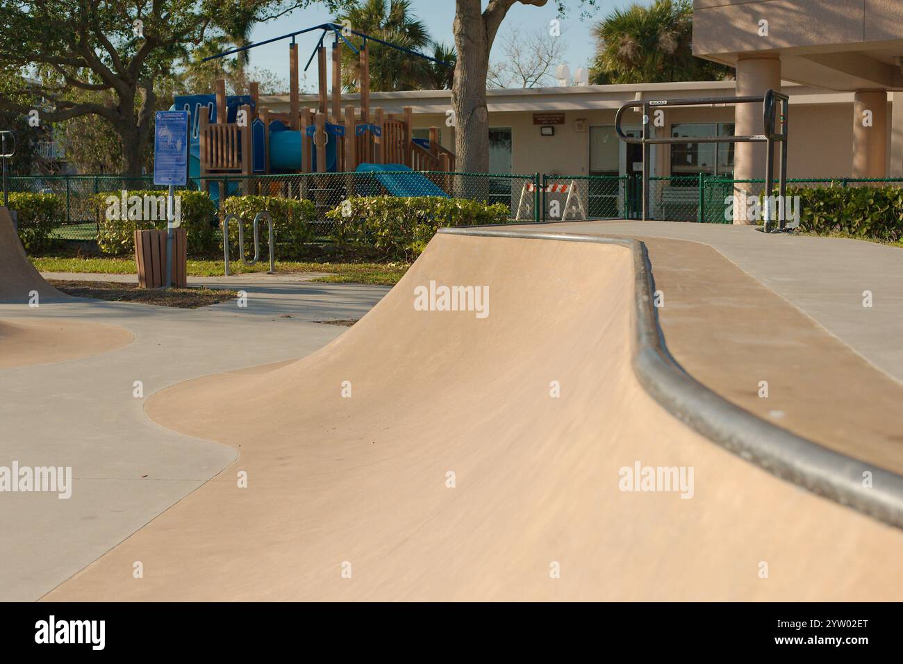 Skate Park at The Gulfport Recreation Center half-pipes, handrails ...