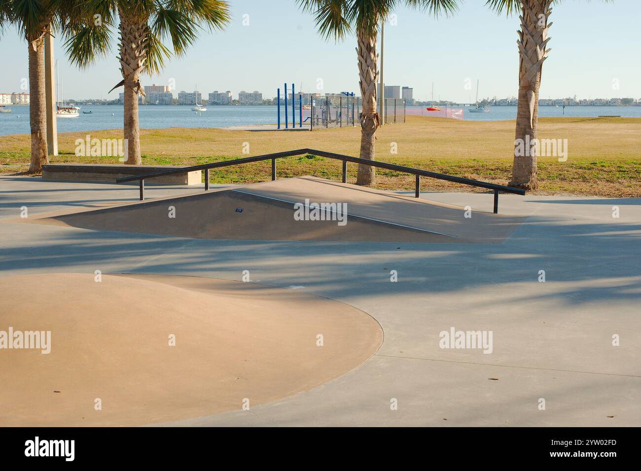 Skate Park at The Gulfport Recreation Center half-pipes, handrails ...