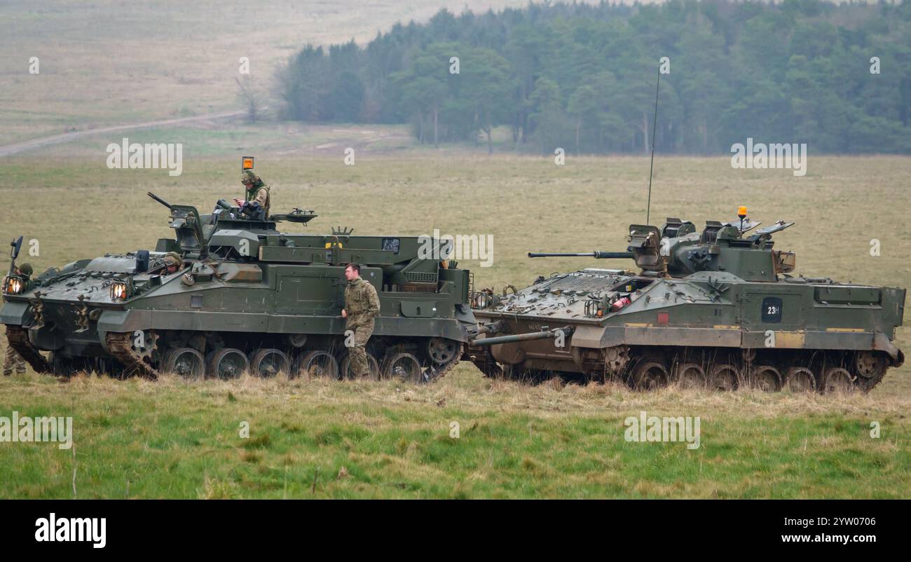 British army FV512 warrior MRV towing a warrior FV510 light infantry ...