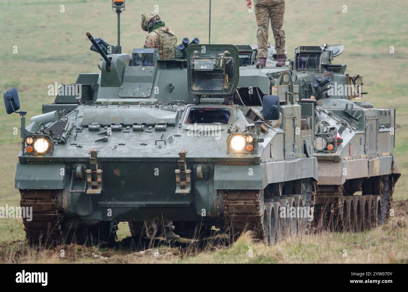 British army FV512 warrior MRV towing a warrior FV510 light infantry ...