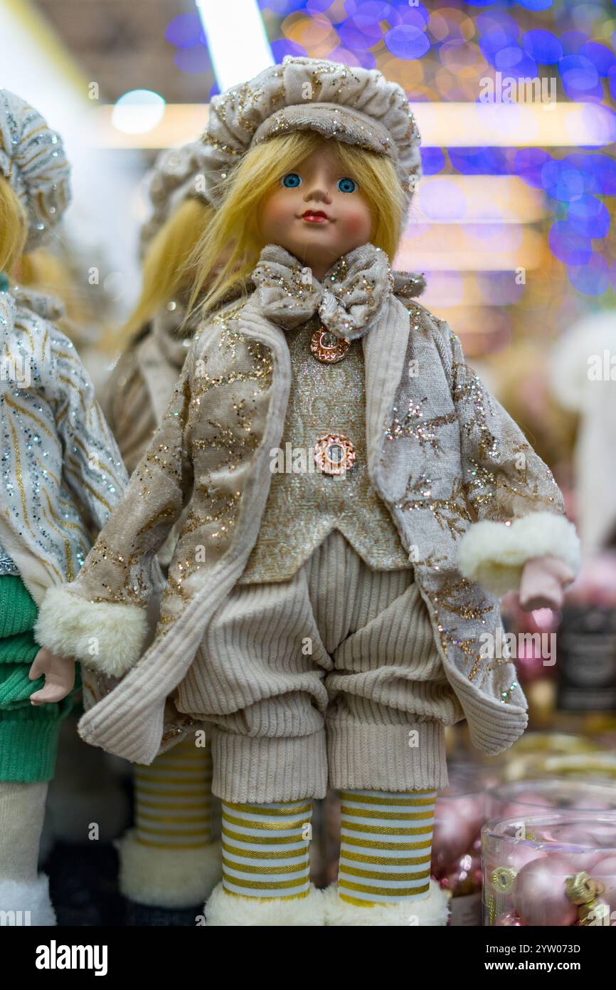 Close up pretty girls eye hi-res stock photography and images - Alamy