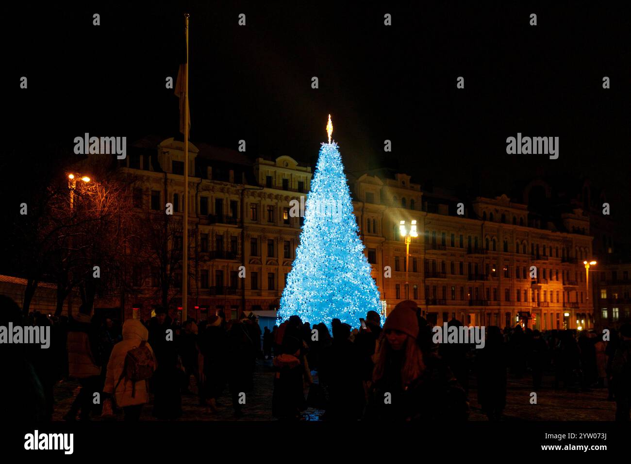 Non Exclusive: KYIV, UKRAINE - DECEMBER 6, 2024 - The main Christmas ...