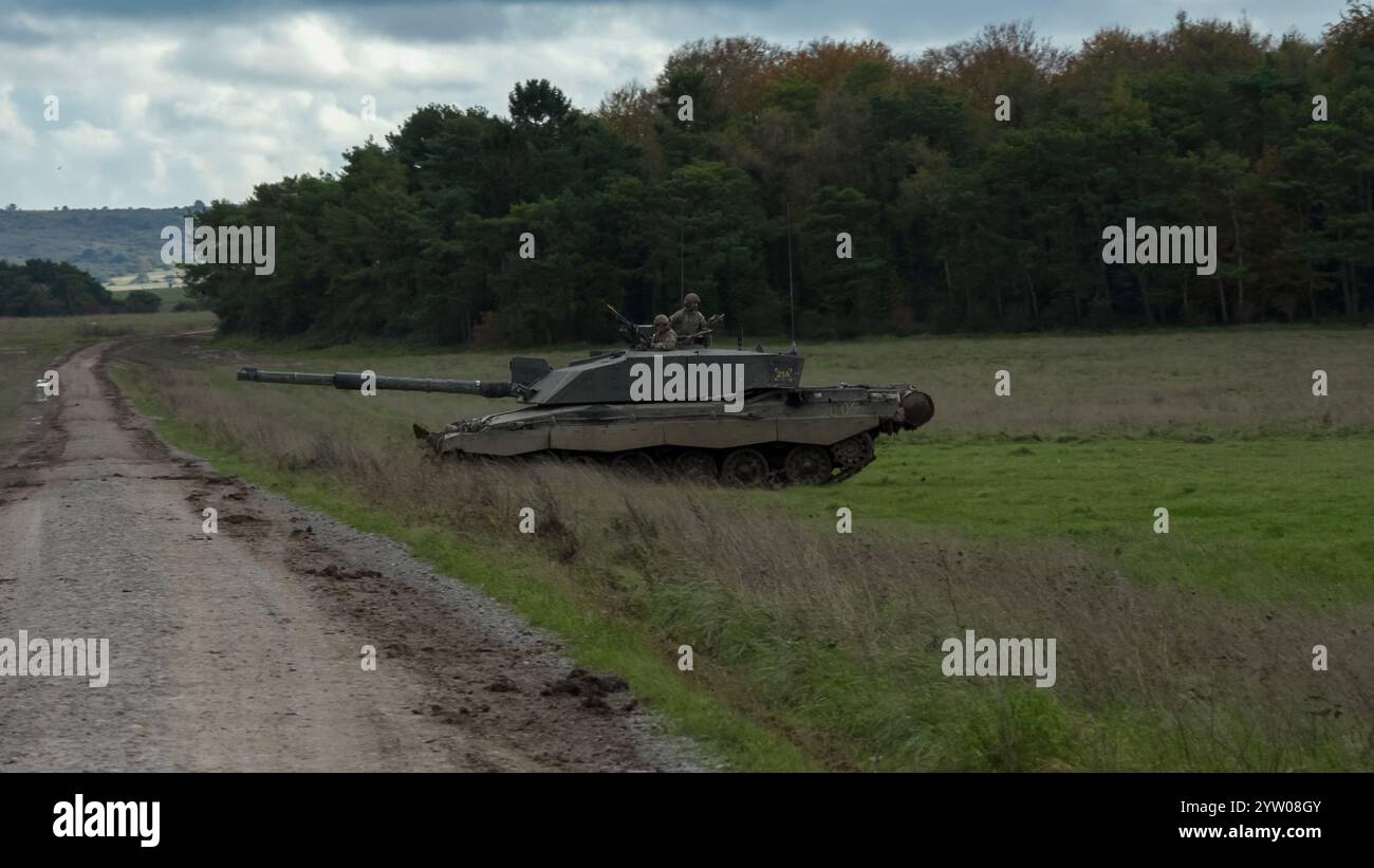 close-up of commander and gunner directing a british army challenger ii ...