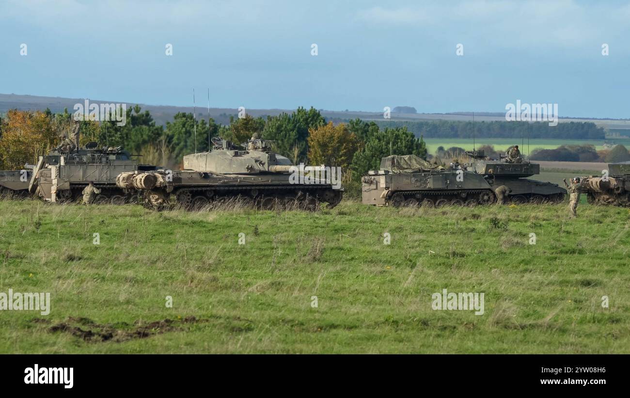 British army challenger ii main hi-res stock photography and images - Alamy