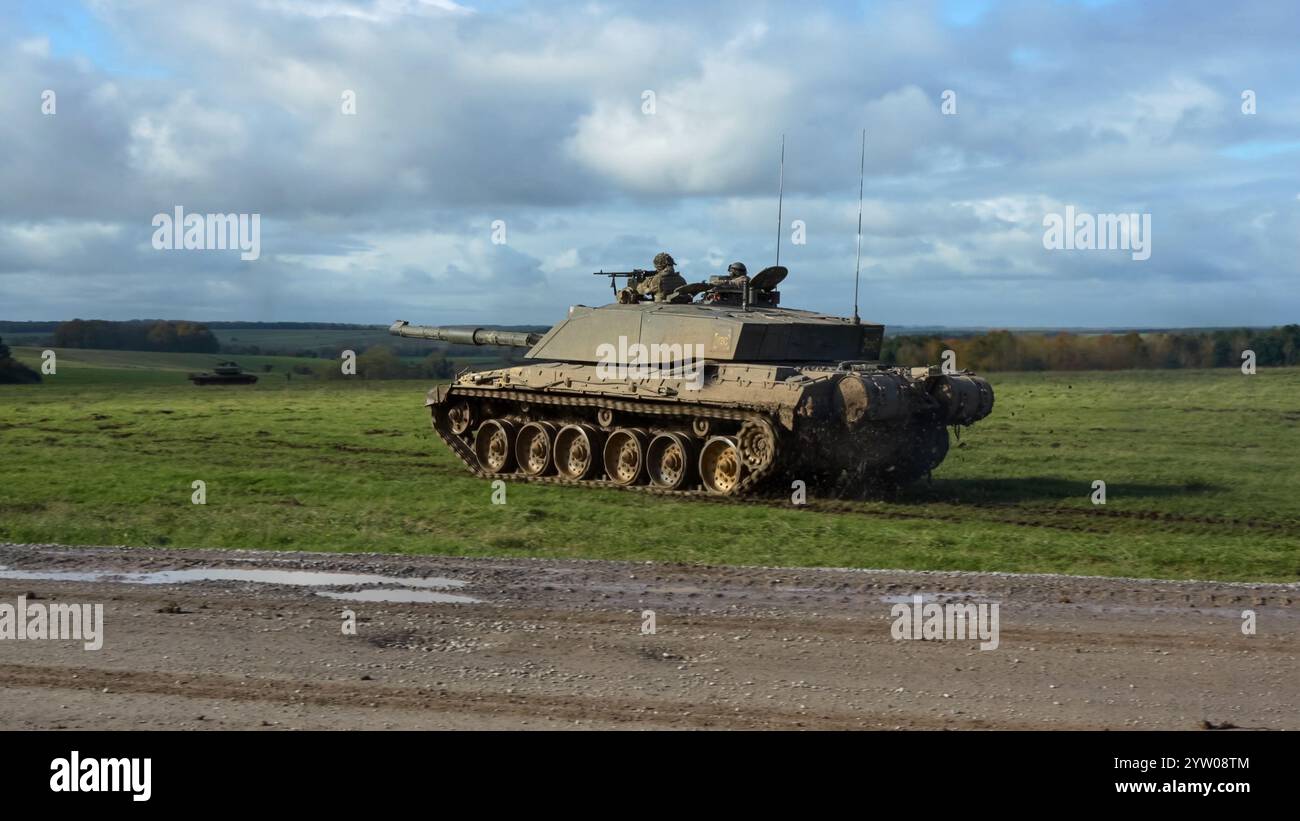 close-up of a british army challenger ii 2 FV4034 main battle tank in ...
