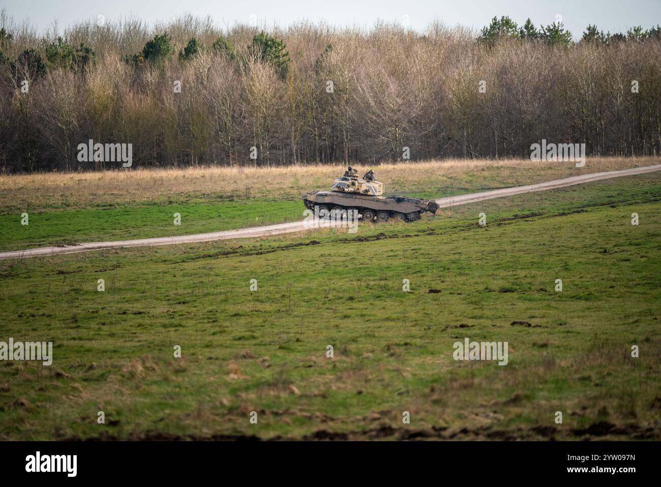 close-up of commander and gunner directing a Challenger ii 2 FV4034 ...