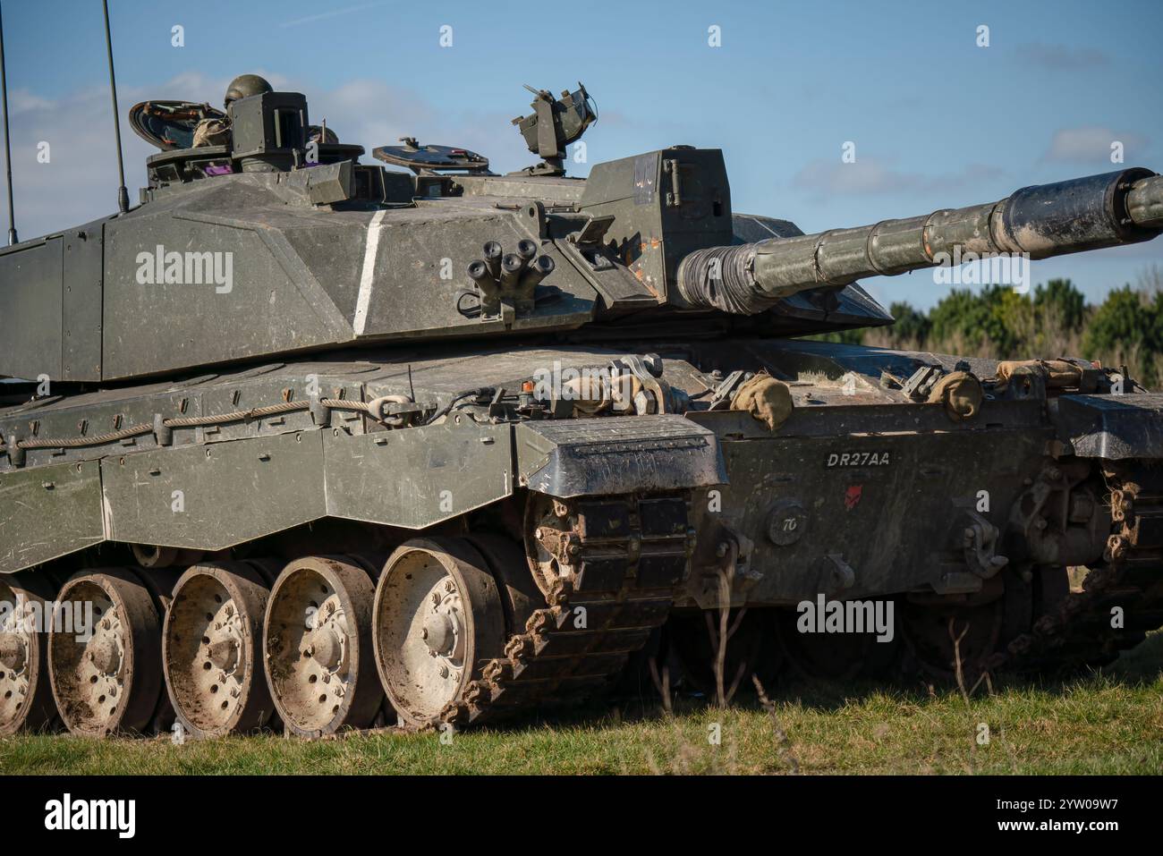 Ukraine challenger 2 hi-res stock photography and images - Alamy