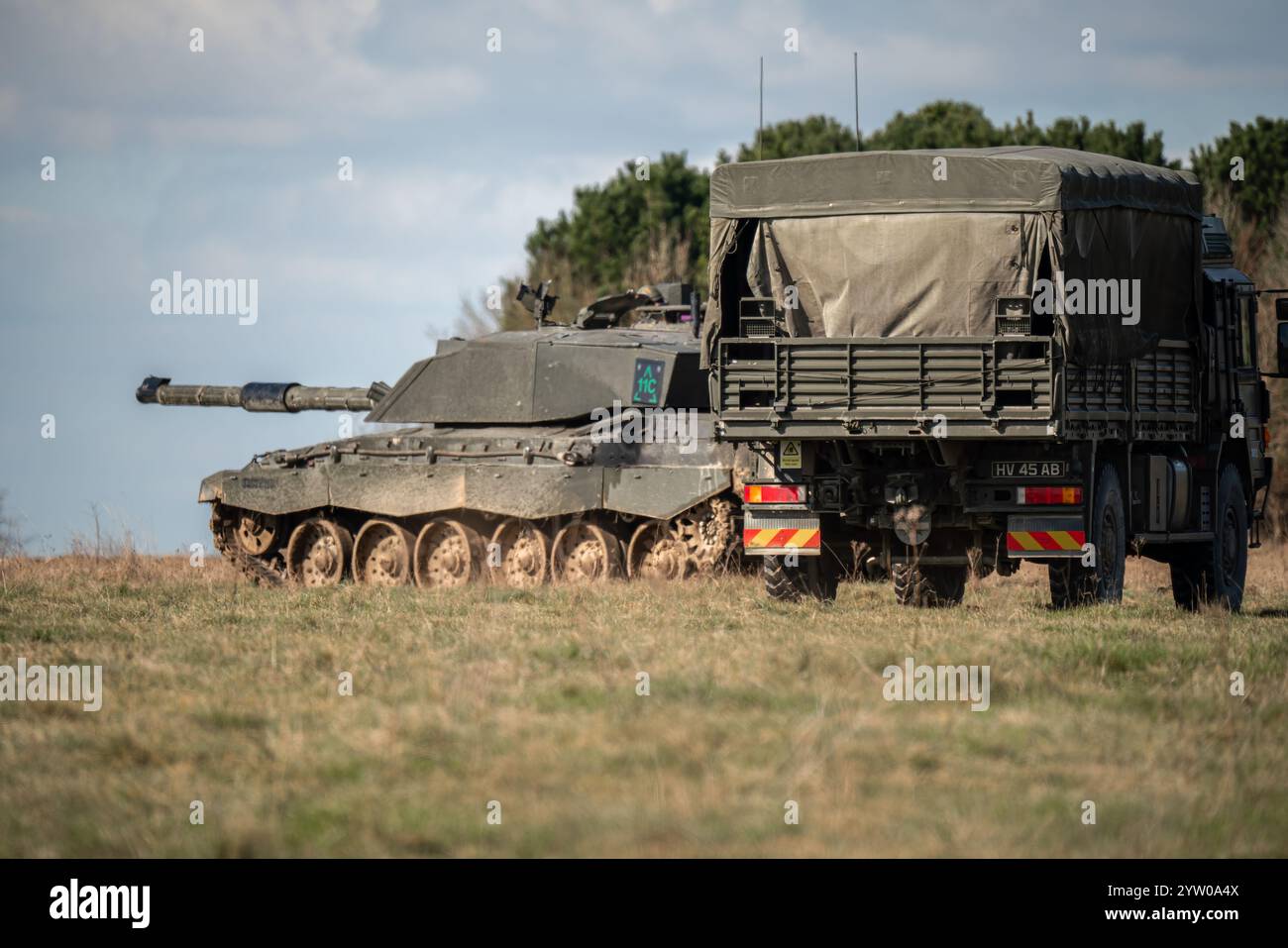 close-up of a Challenger ii 2 FV4034 main battle tank Stock Photo - Alamy
