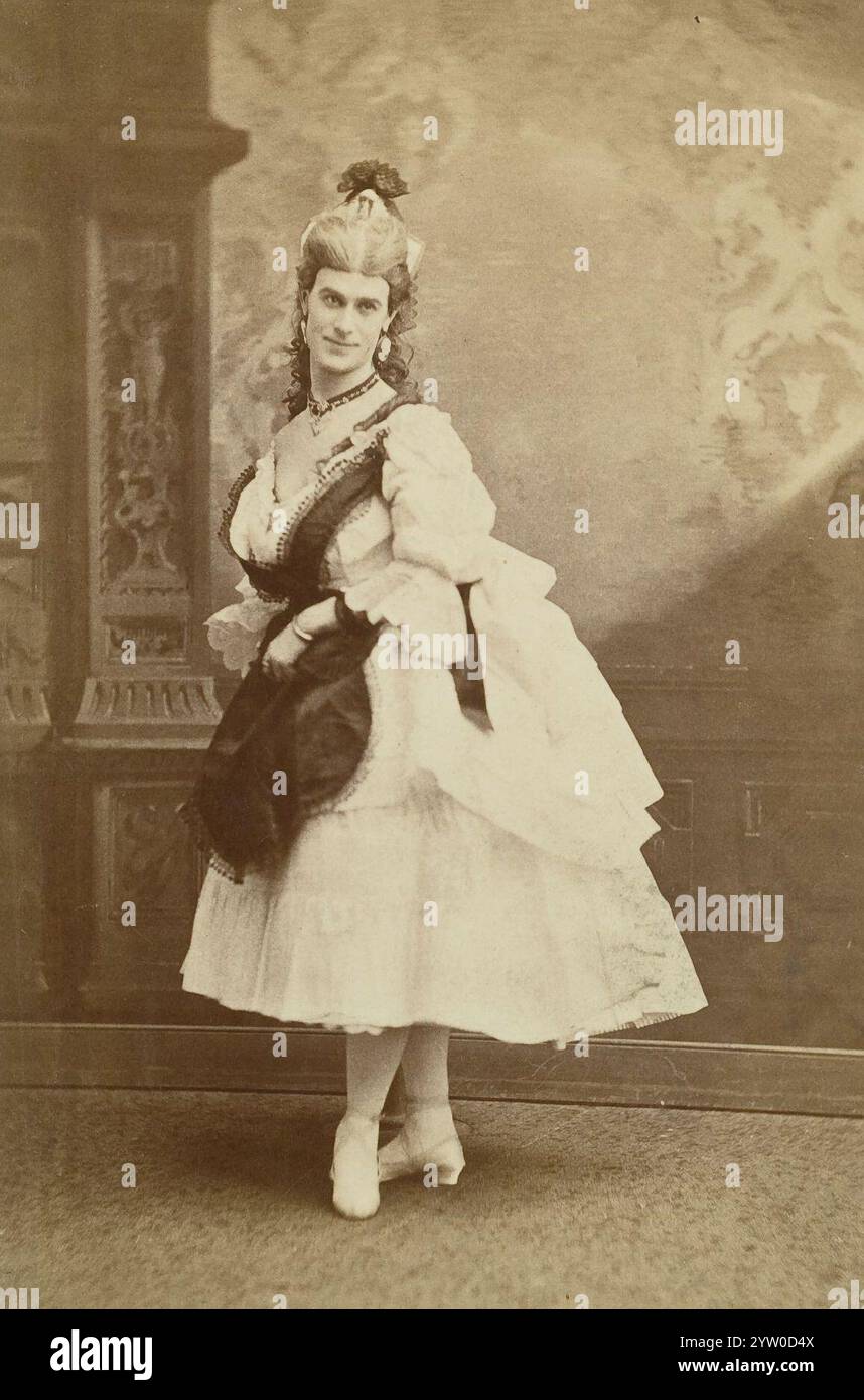 Archive Portrait of American vaudeville actor and female impersonator ...