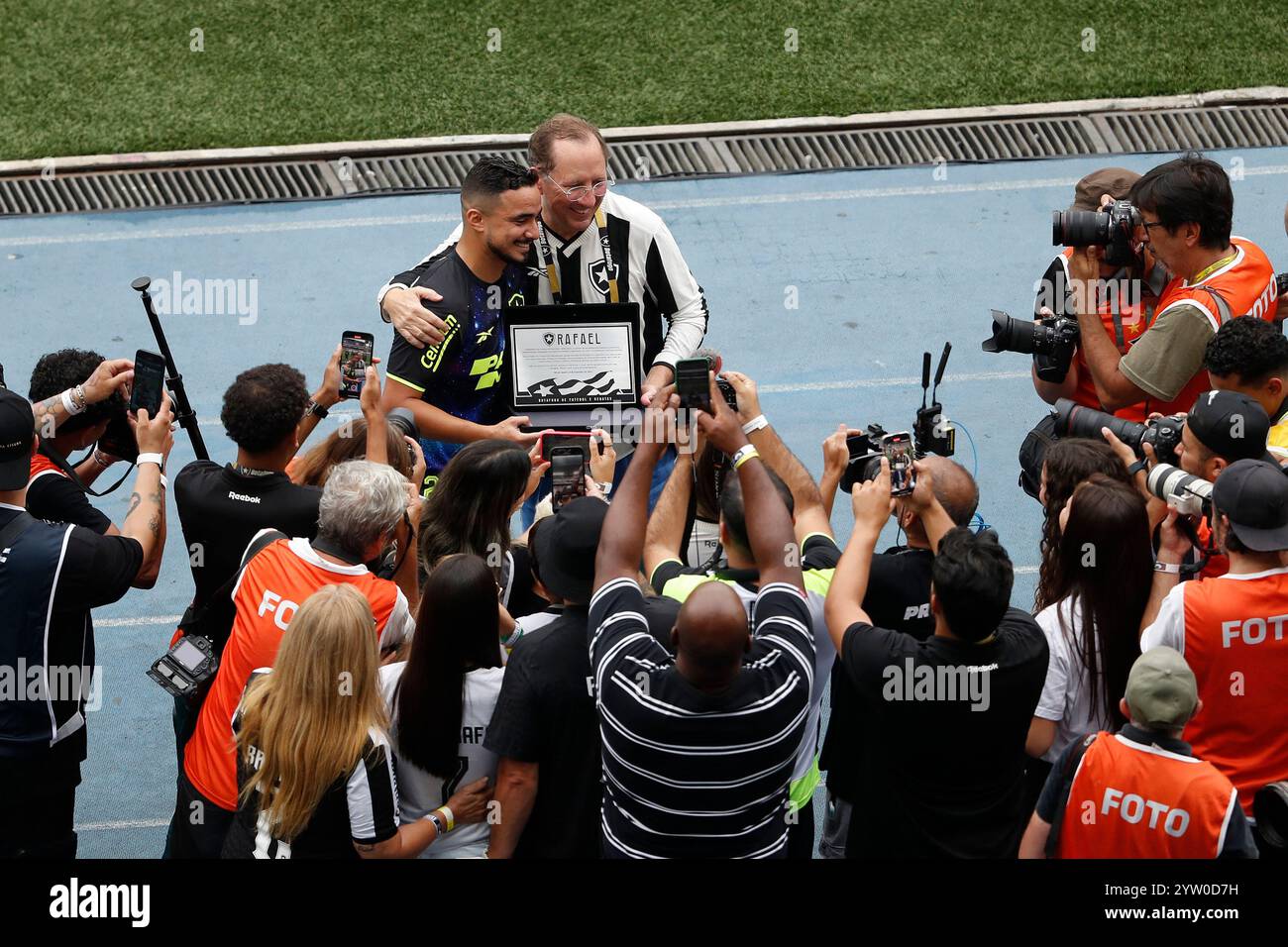 Football player tribute hi-res stock photography and images - Alamy