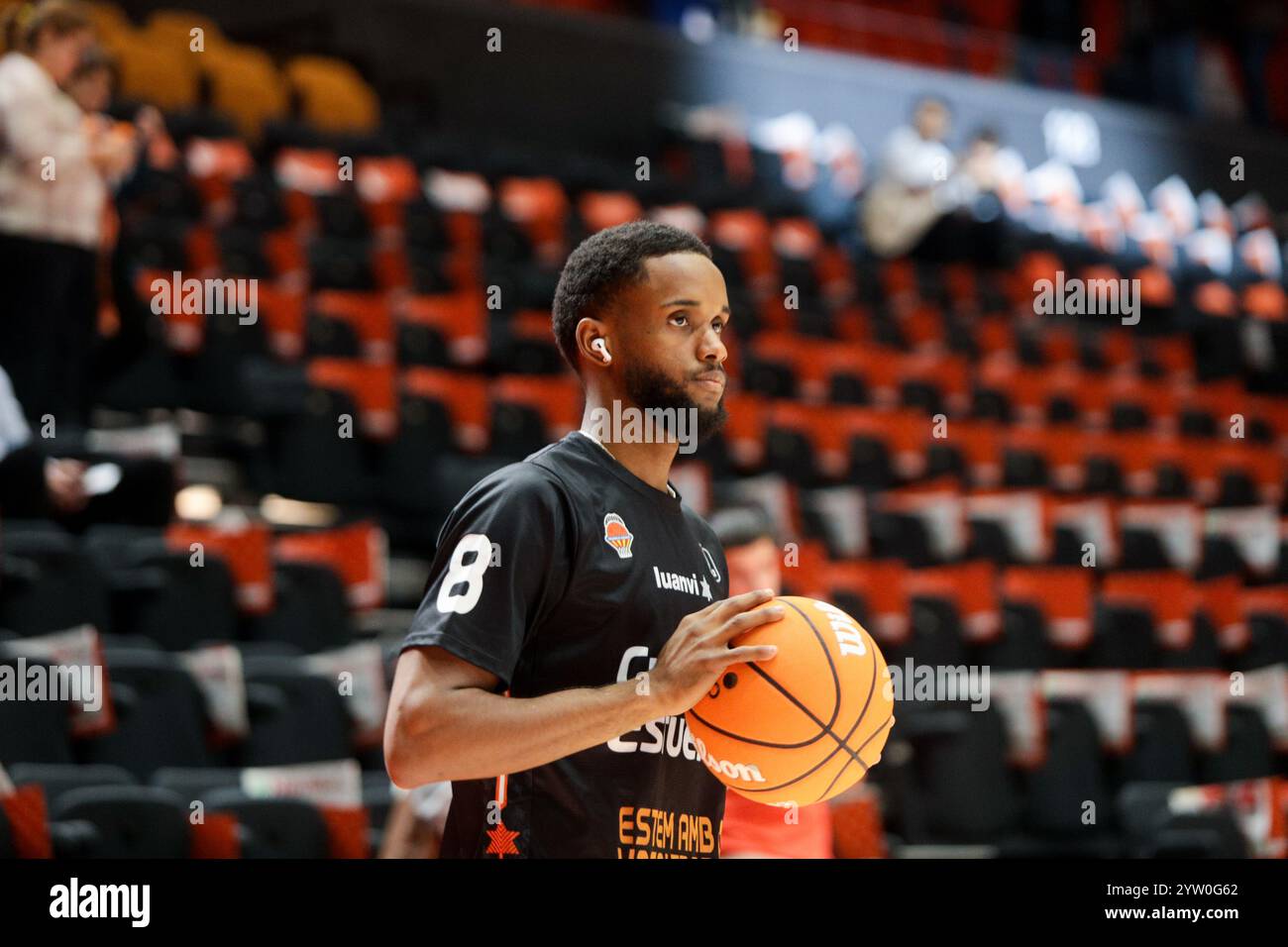 Valencia basket fan hi-res stock photography and images - Alamy
