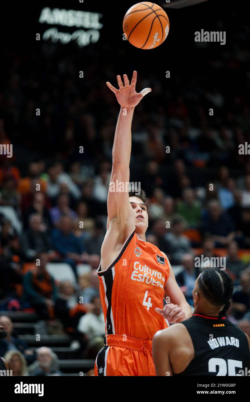 Basketballstar hi-res stock photography and images - Alamy