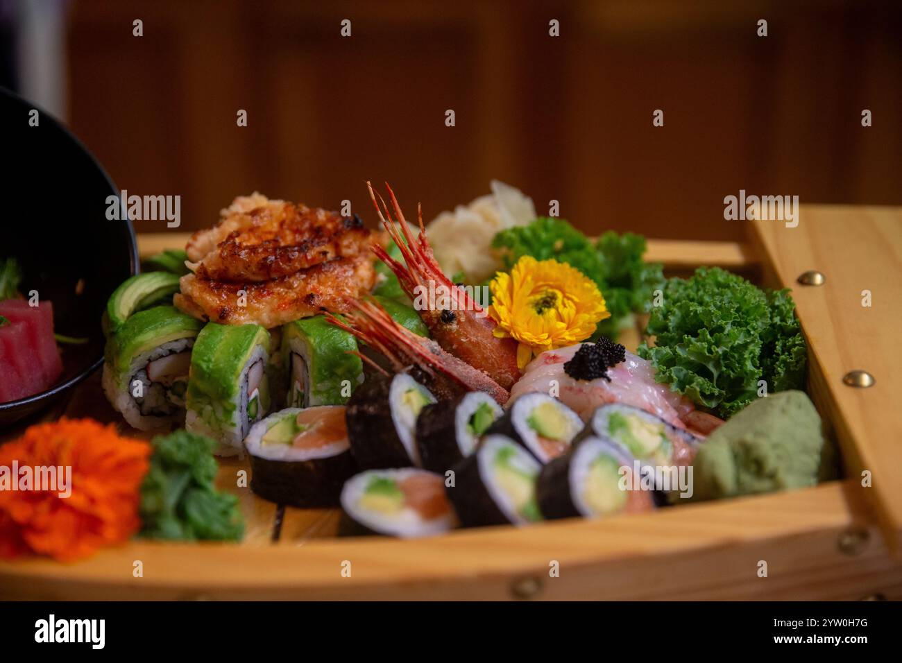 Party platter sushi hi-res stock photography and images - Alamy