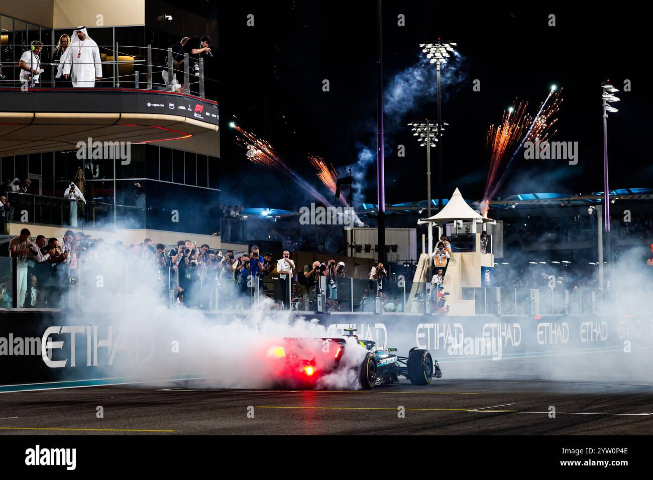 HAMILTON Lewis (gbr), Mercedes AMG F1 Team W15, celebrating his last ...