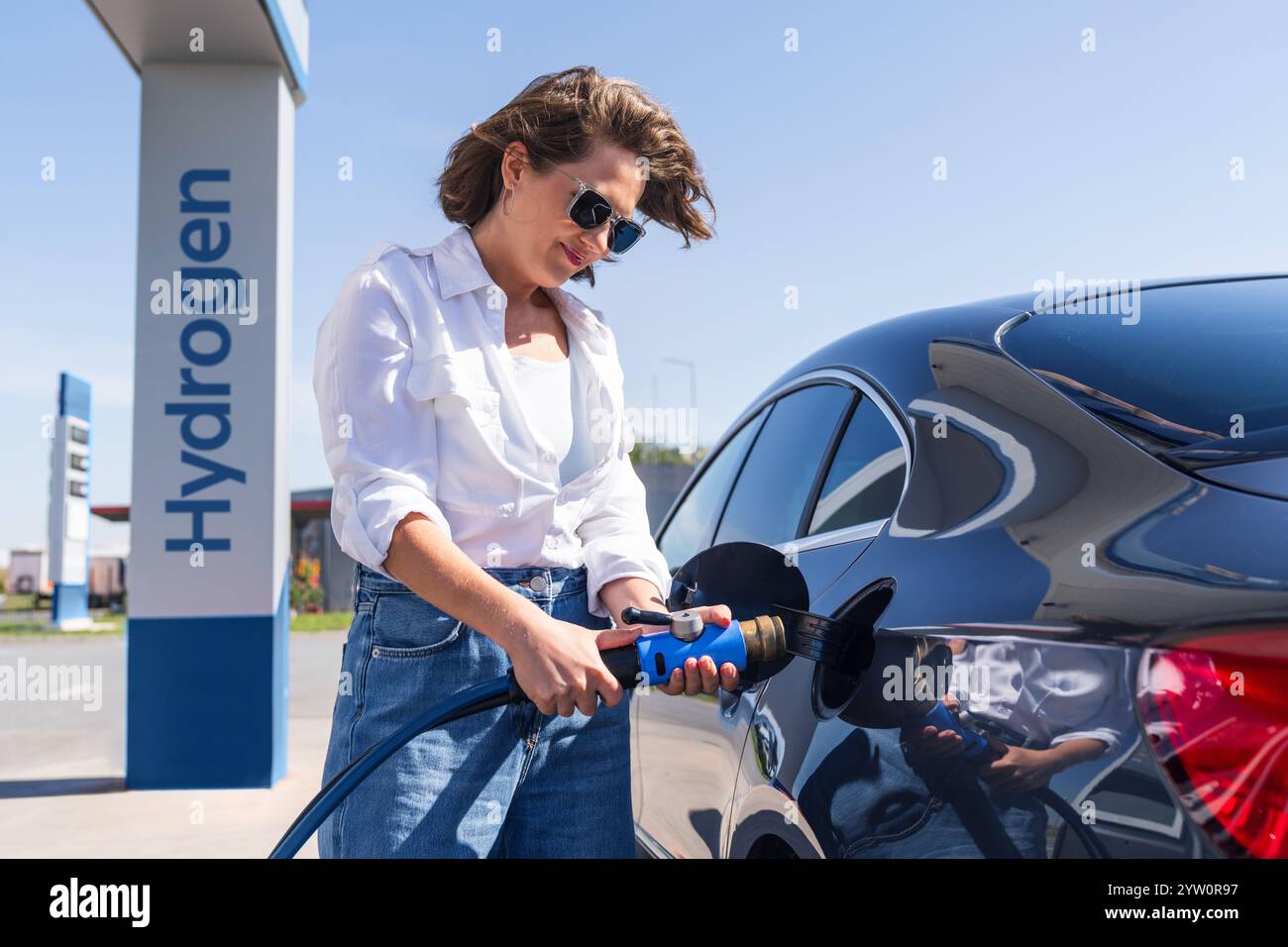 Hydrogen filling station waste hi-res stock photography and images - Alamy