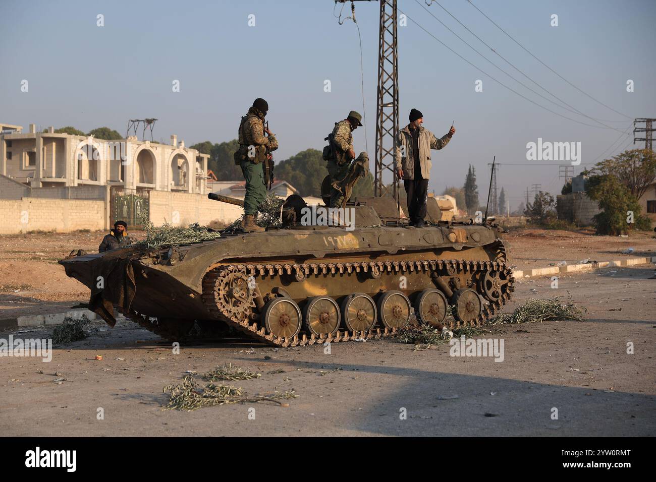 Military vehicles dominate hi-res stock photography and images - Alamy
