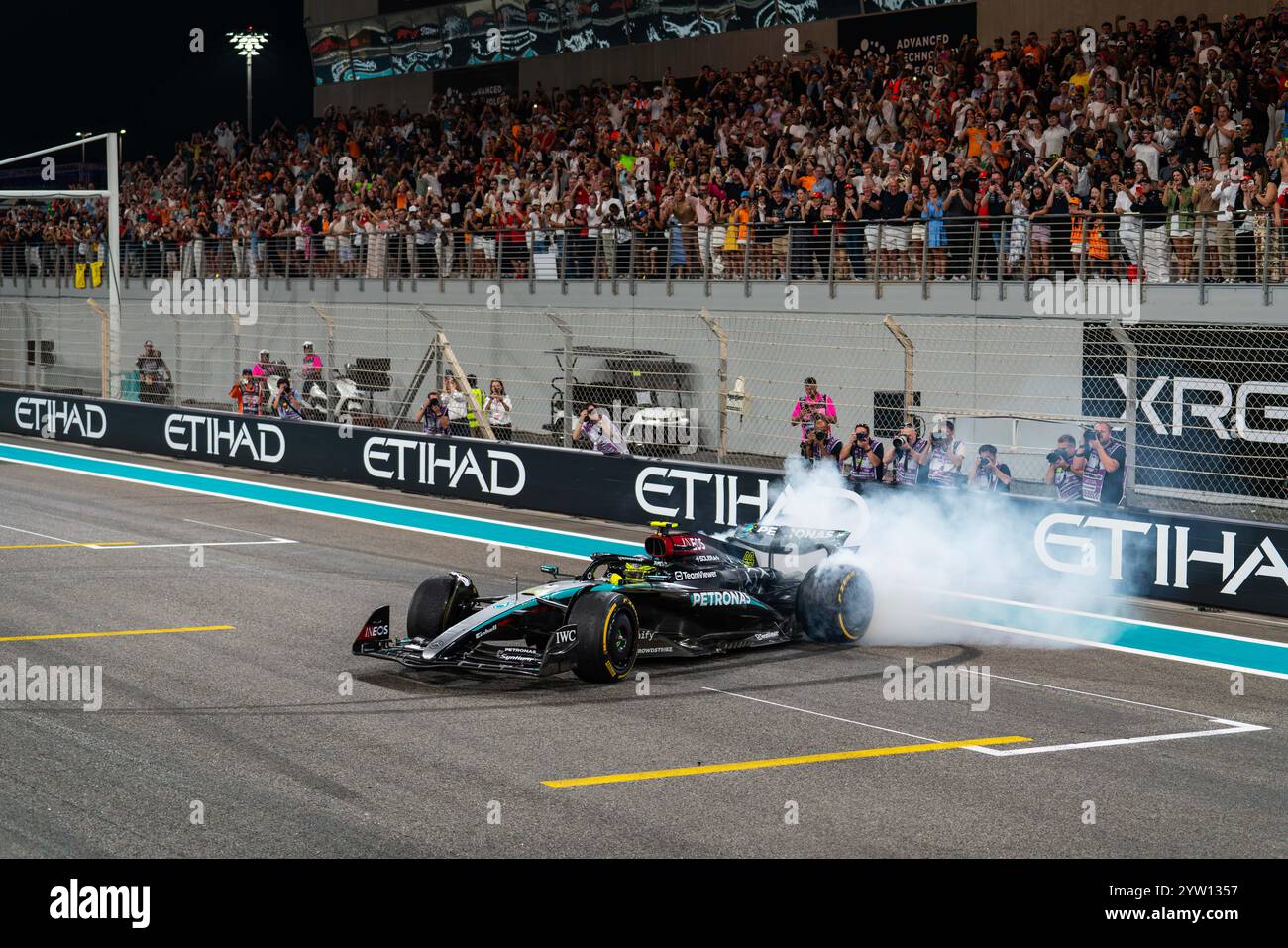 Abu Dhabi, United Arab Emirates. 08th Dec, 2024. Mercedes AMG Petronas ...