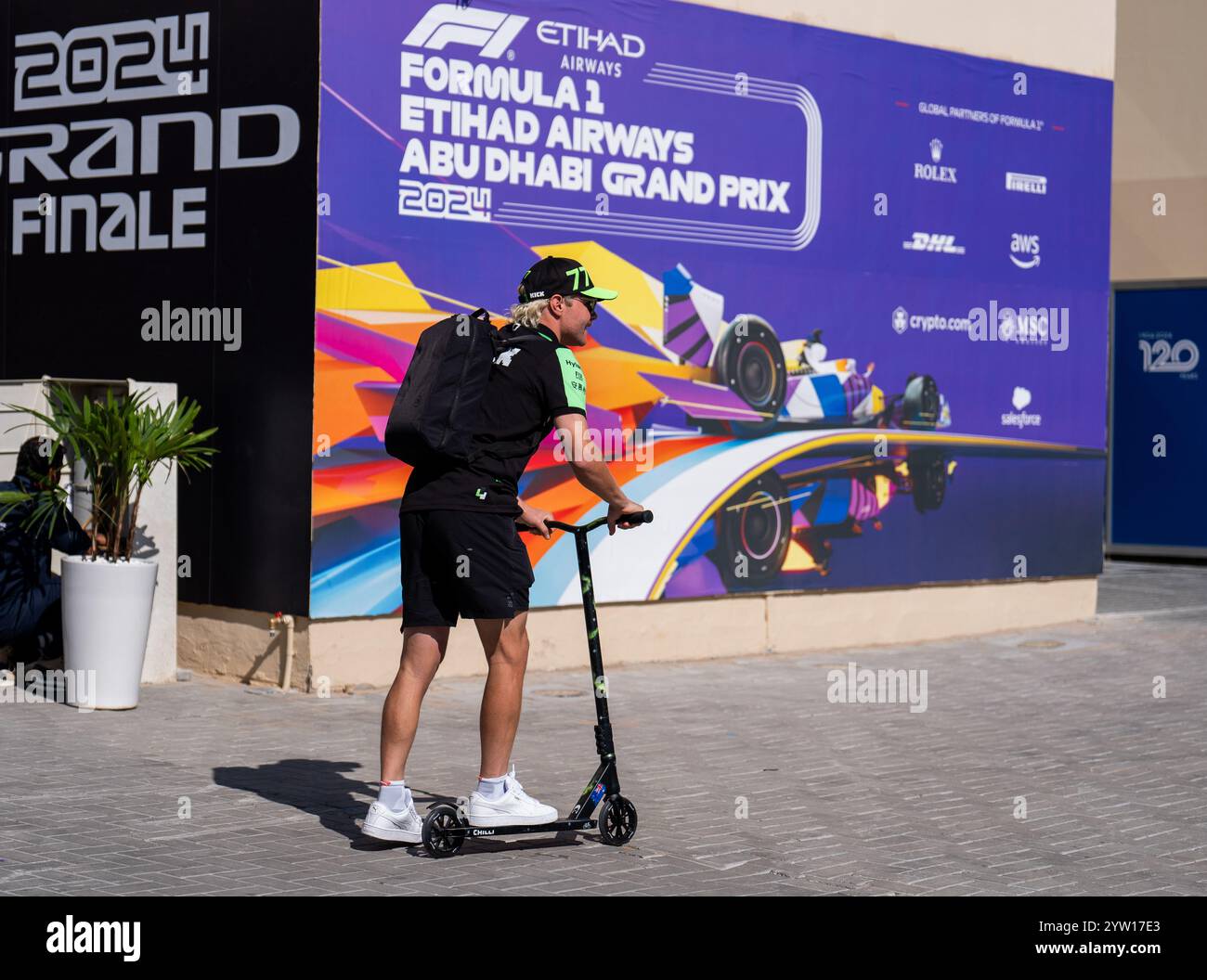 Entering formula 1 paddock hi-res stock photography and images - Alamy