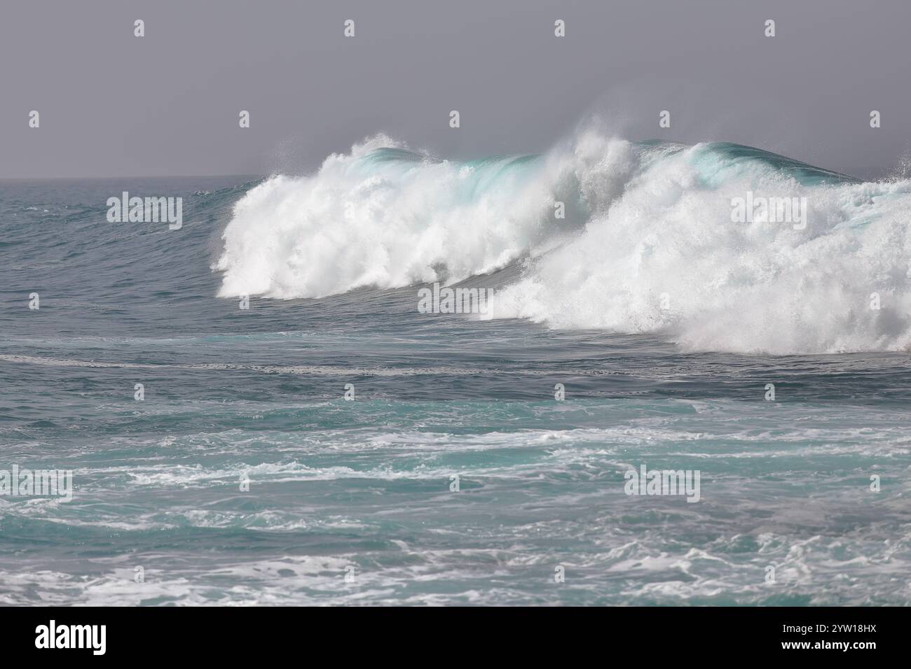 Whitecaps on ocean hi-res stock photography and images - Alamy