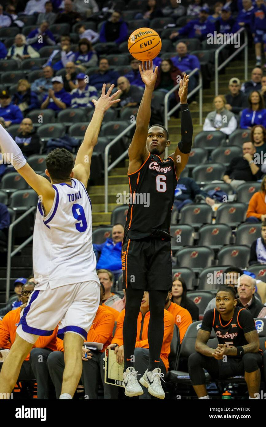 Newark, New Jersey, USA. 8th Dec, 2024. Oklahoma State Cowboys guard ...