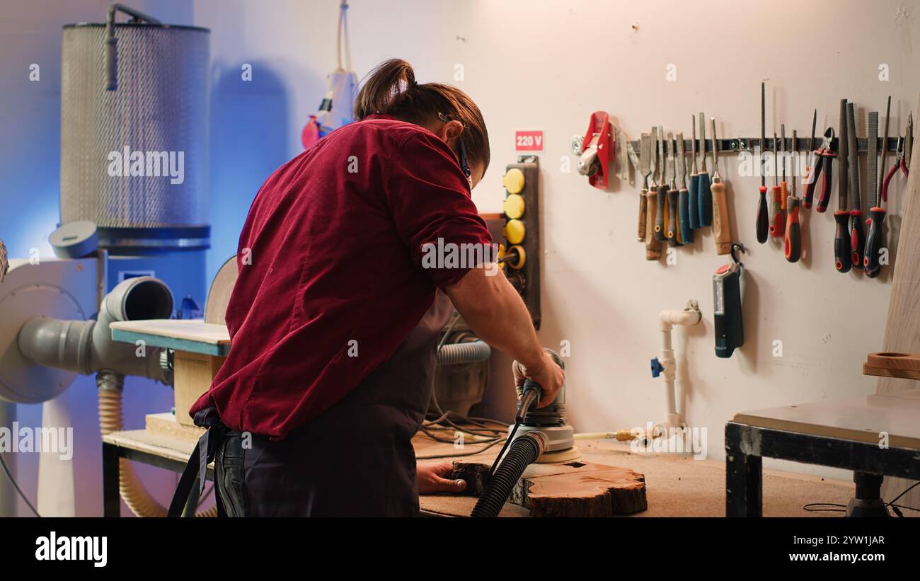 African american carpentry team hi-res stock photography and images - Alamy