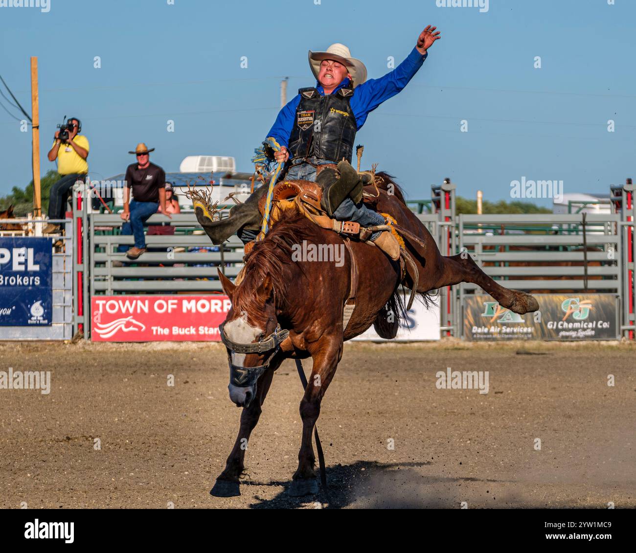 Bronco riding hi-res stock photography and images - Alamy