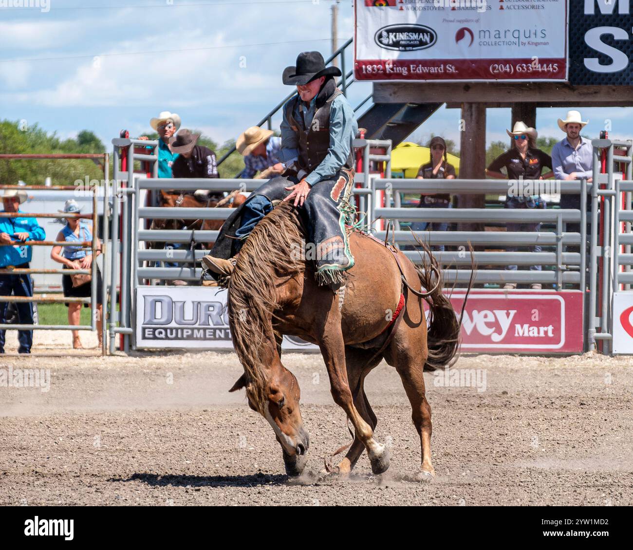 Bronco riding hi-res stock photography and images - Alamy