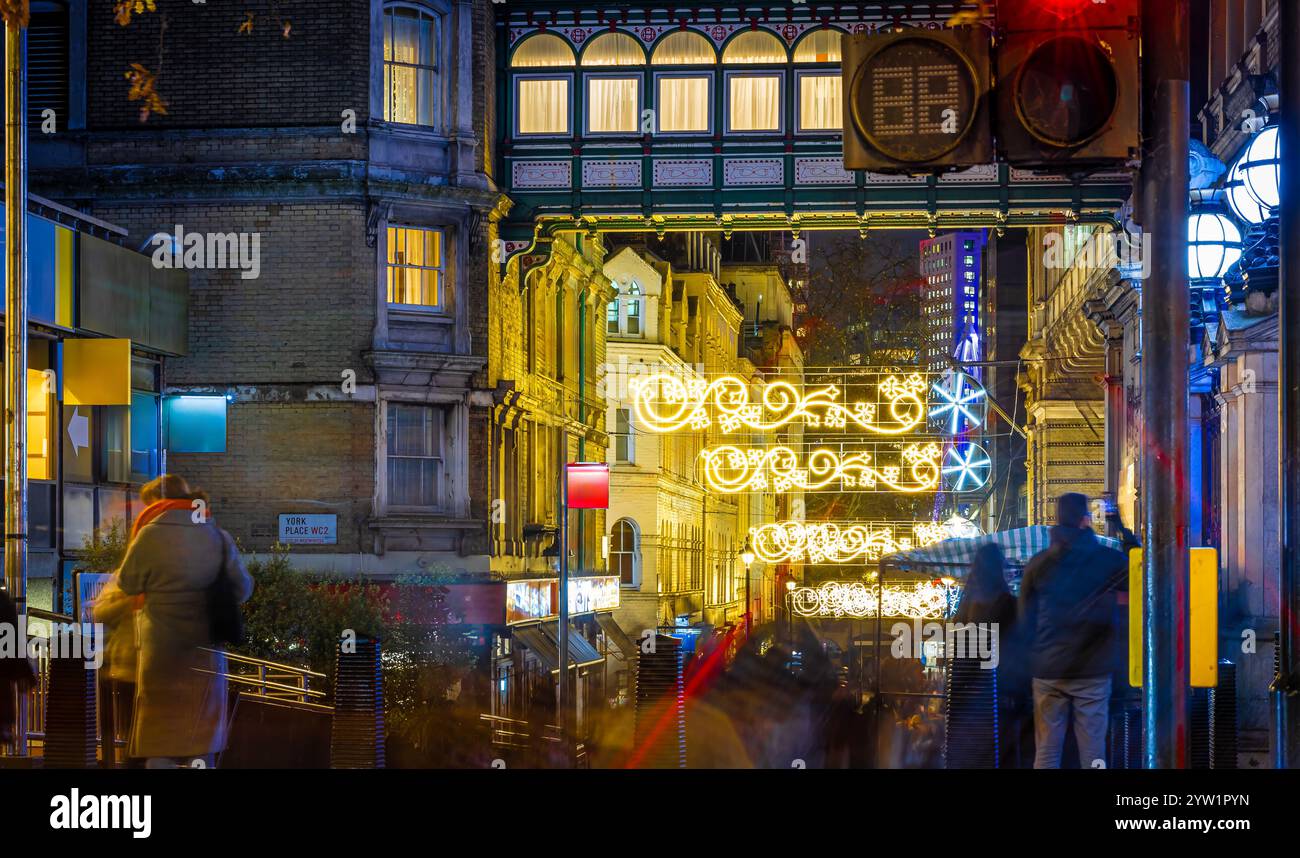 Christmas decoration of the Strand street in London, UK Stock Photo - Alamy