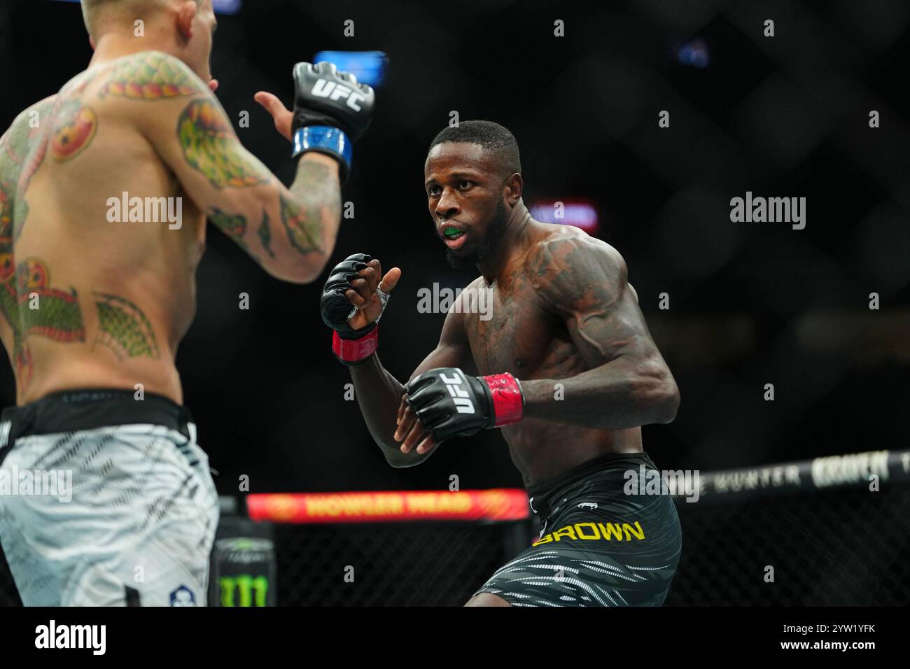 LAS VEGAS, NV -DECEMBER 7:Randy Brown and Bryan Battle meet in the ...